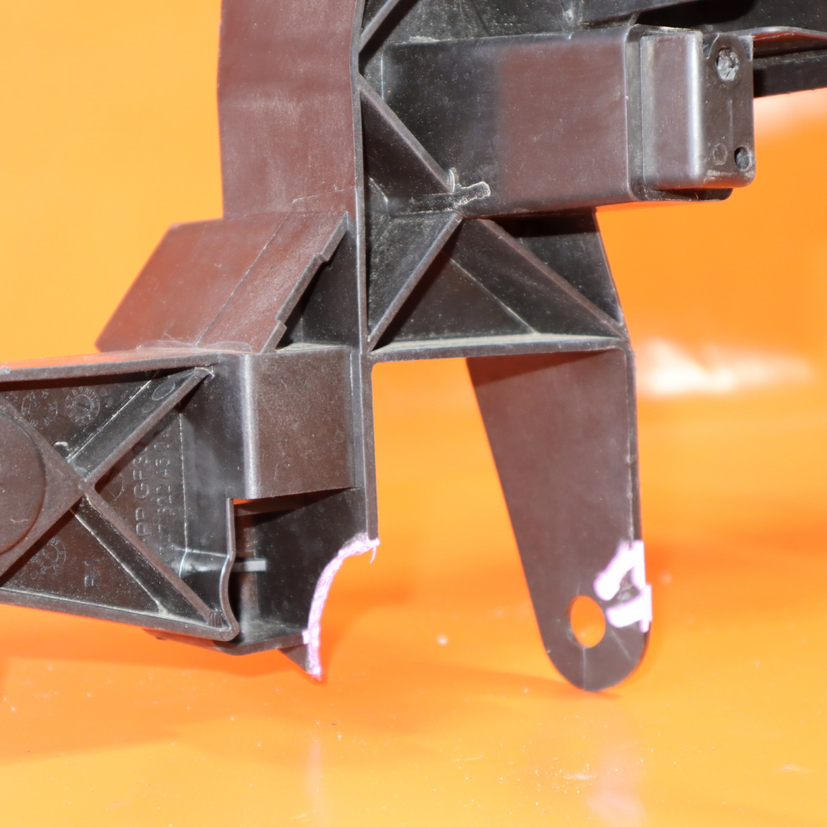 MERCEDES GLB250 RADIATOR SUPPORT UPPER 2020 2021 2022 A2476209800 OEM