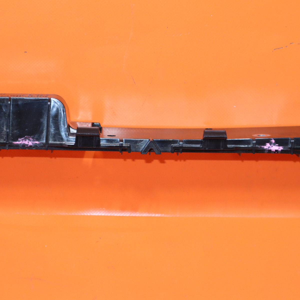 TESLA MODEL Y REAR BUMPER CENTER BRACKET 2020 2021 2022 2023 1494045-00 ...