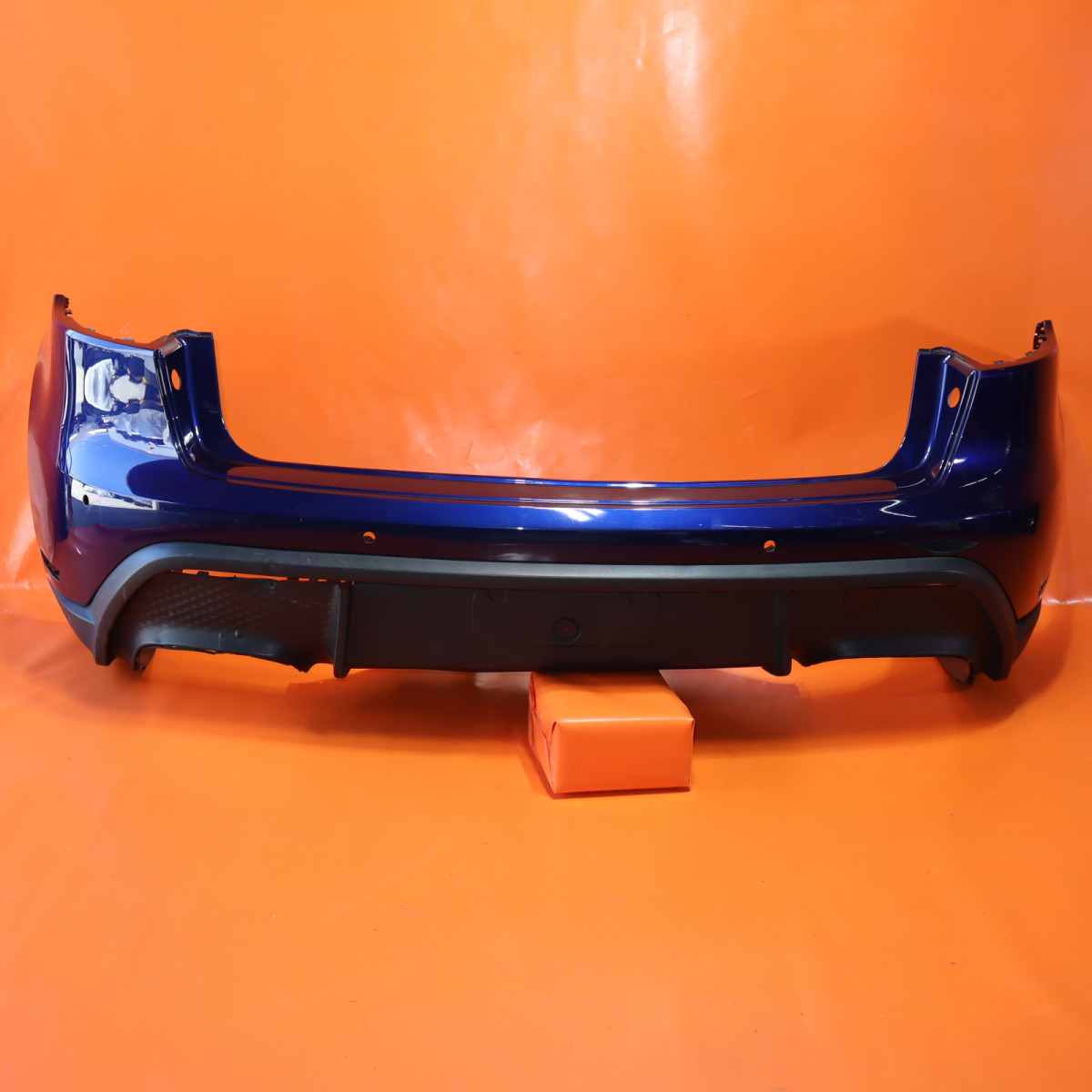 PORSCHE MACAN T REAR BUMPER 2022 2023 2024 95B 807 421 AA OEM