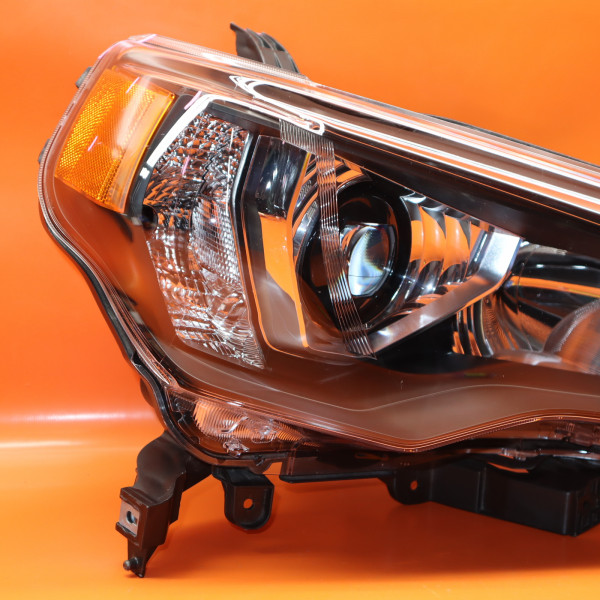 TOYOTA 4RUNNER HEADLIGHT RIGHT PASSENGER 2014 2015 2016 2017 2018 2019 OEM