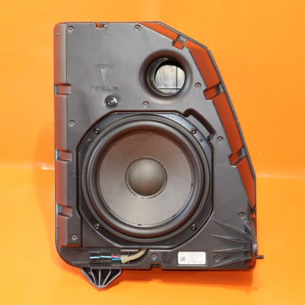 TESLA MODEL Y AUDIO SUBWOOFER BASS 2020 2021 2022 2023 1666841-00-B OEM