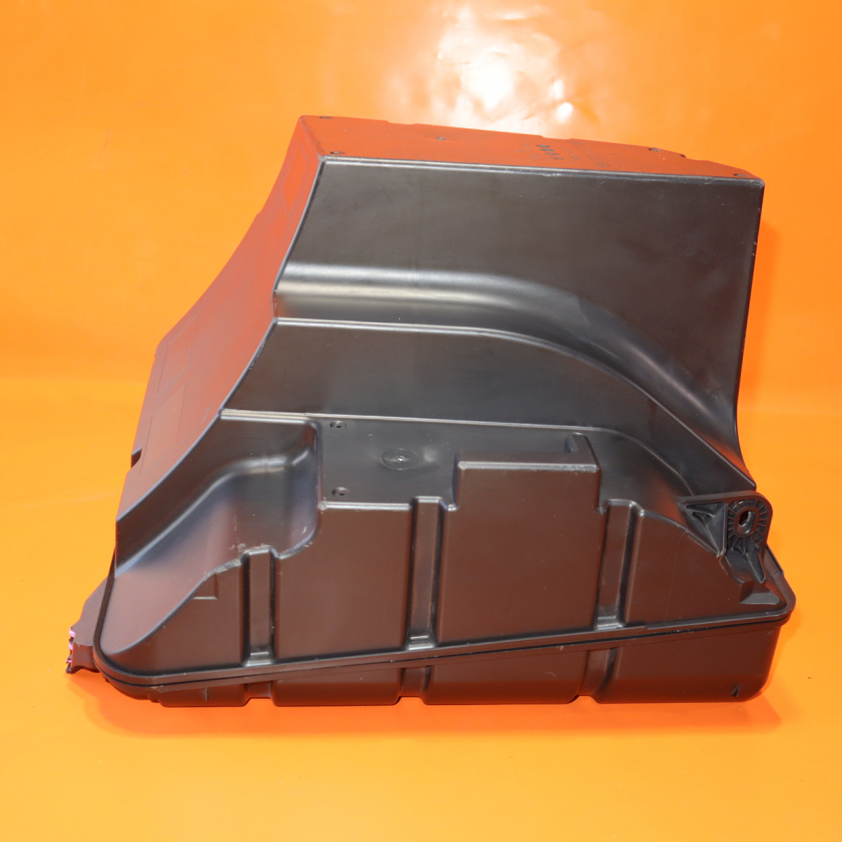 TESLA MODEL Y AUDIO SUBWOOFER BASS 2020 2021 2022 2023 1666841-00-B OEM