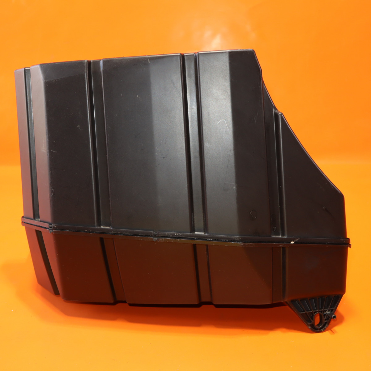 TESLA MODEL Y AUDIO SUBWOOFER BASS 2020 2021 2022 2023 1666841-00-B OEM