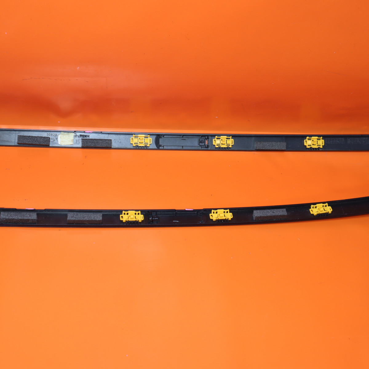 MASERATI LEVANTE ROOF MOLDING LEFT RIGHT 2017 2018 2019 2020 670098394 OEM