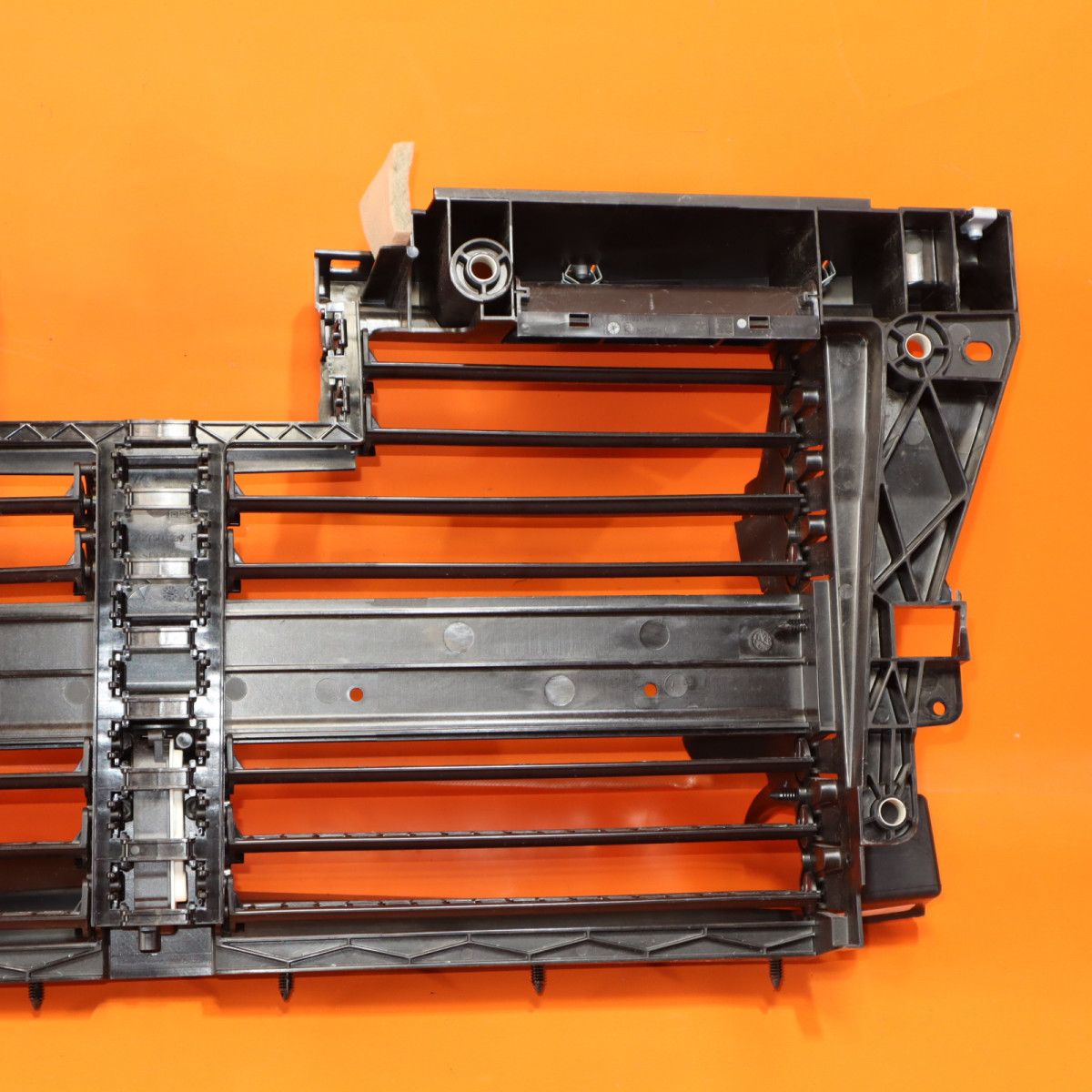 JEEP GRAND CHEROKEE GRILLE SHUTTER 2021 2022 68370525AC OEM