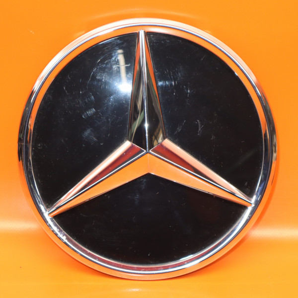 MERCEDES BENZ CLA250 GRILLE EMBLEM 2018 2019 2020 A000 888 0400 OEM