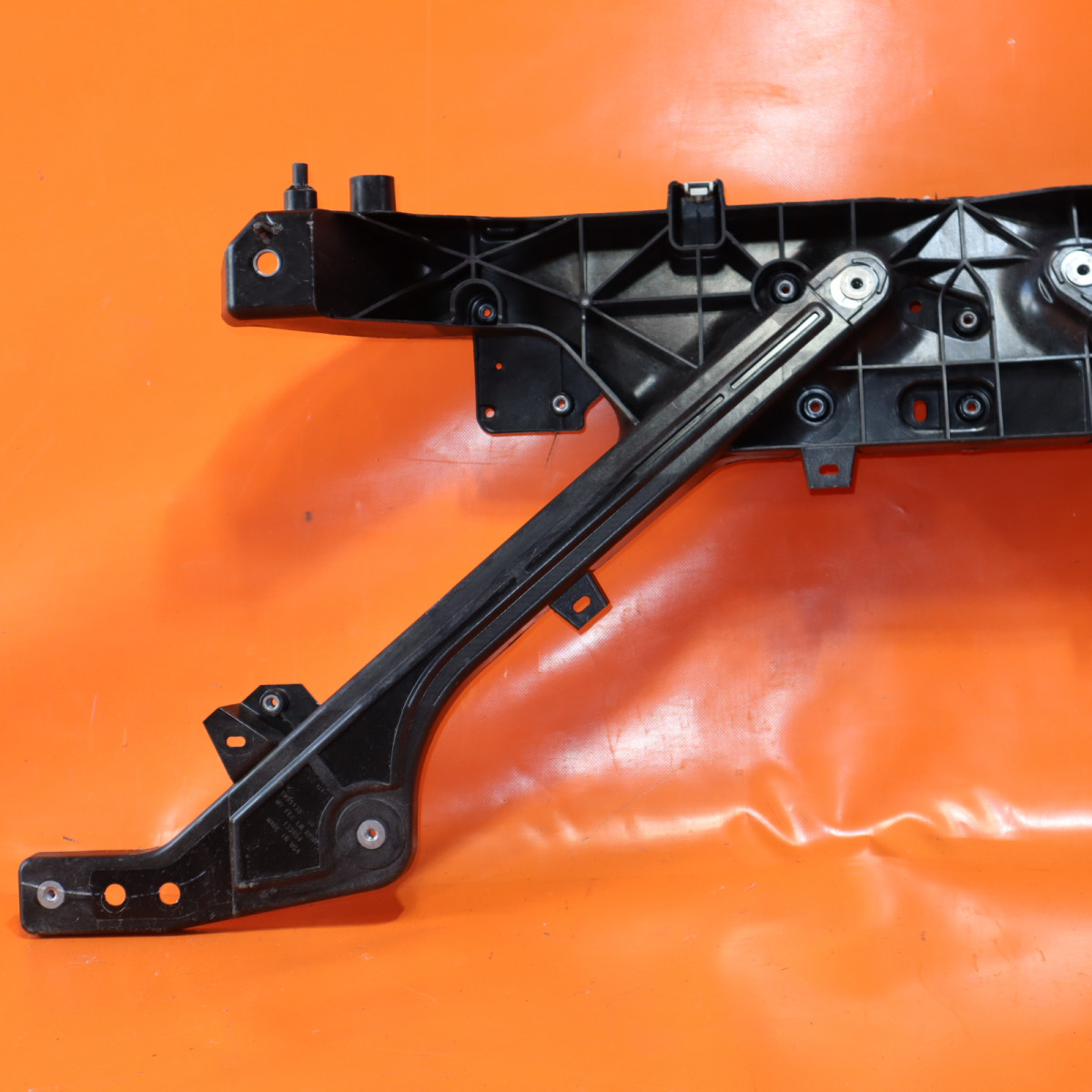 TESLA MODEL Y RADIATOR SUPPORT 2020 2021 2022 2023 1516277-00-G OEM