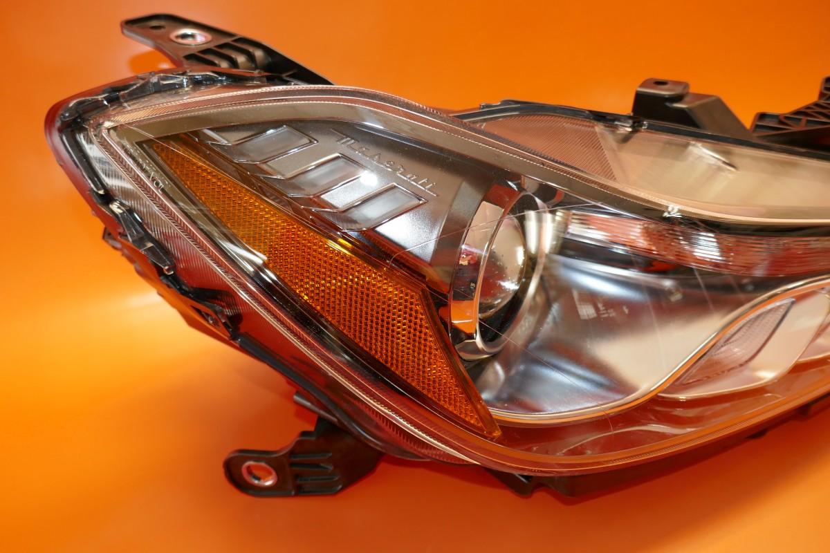 MASERATI GHIBLI HEADLIGHT RIGHT PASSENGER 2014 2015 2016 2017 XENON ...