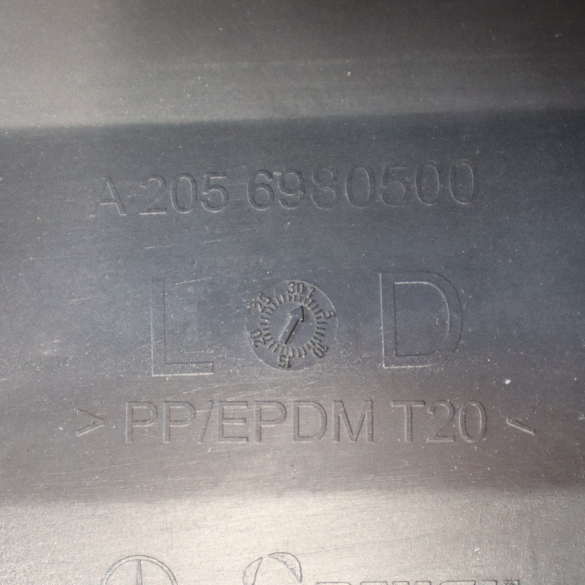 MERCEDES BENZ C300 C43 ROCKER MOLDING LEFT 2019 2020 2021 2022 ...