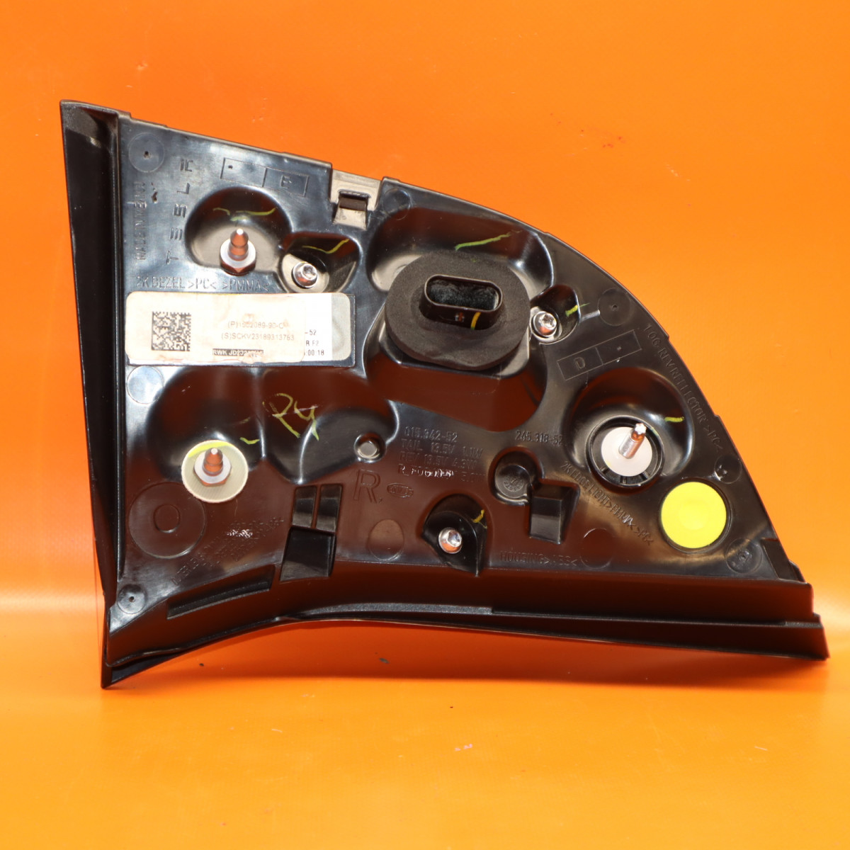 TESLA MODEL Y TAIL LIGHT TRUNK RIGHT PASSENGER 2020 2021 2022 2023 ...