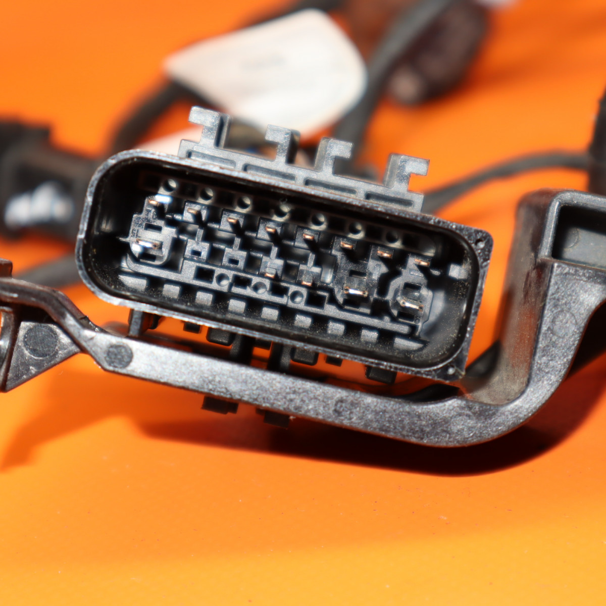 BMW X5 WIRE HARNESS SENSOR FRONT BUMPER PDC 2020 2021 2022 2023 E5G818A OEM