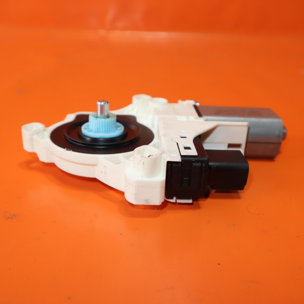 TESLA MODEL Y WINDOW REGULATOR MOTOR RIGHT FRONT 2020 2021 2022 2023 ...