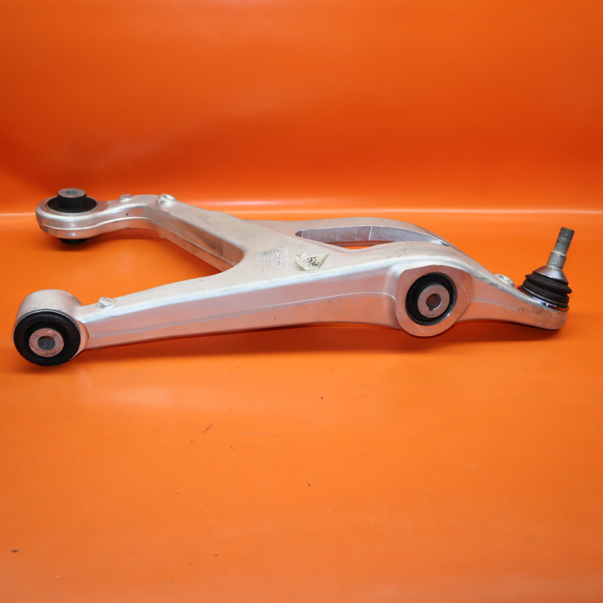 RIVIAN LOWER CONTROL ARM LEFT FRONT 2022 2023 PT00001878 OEM