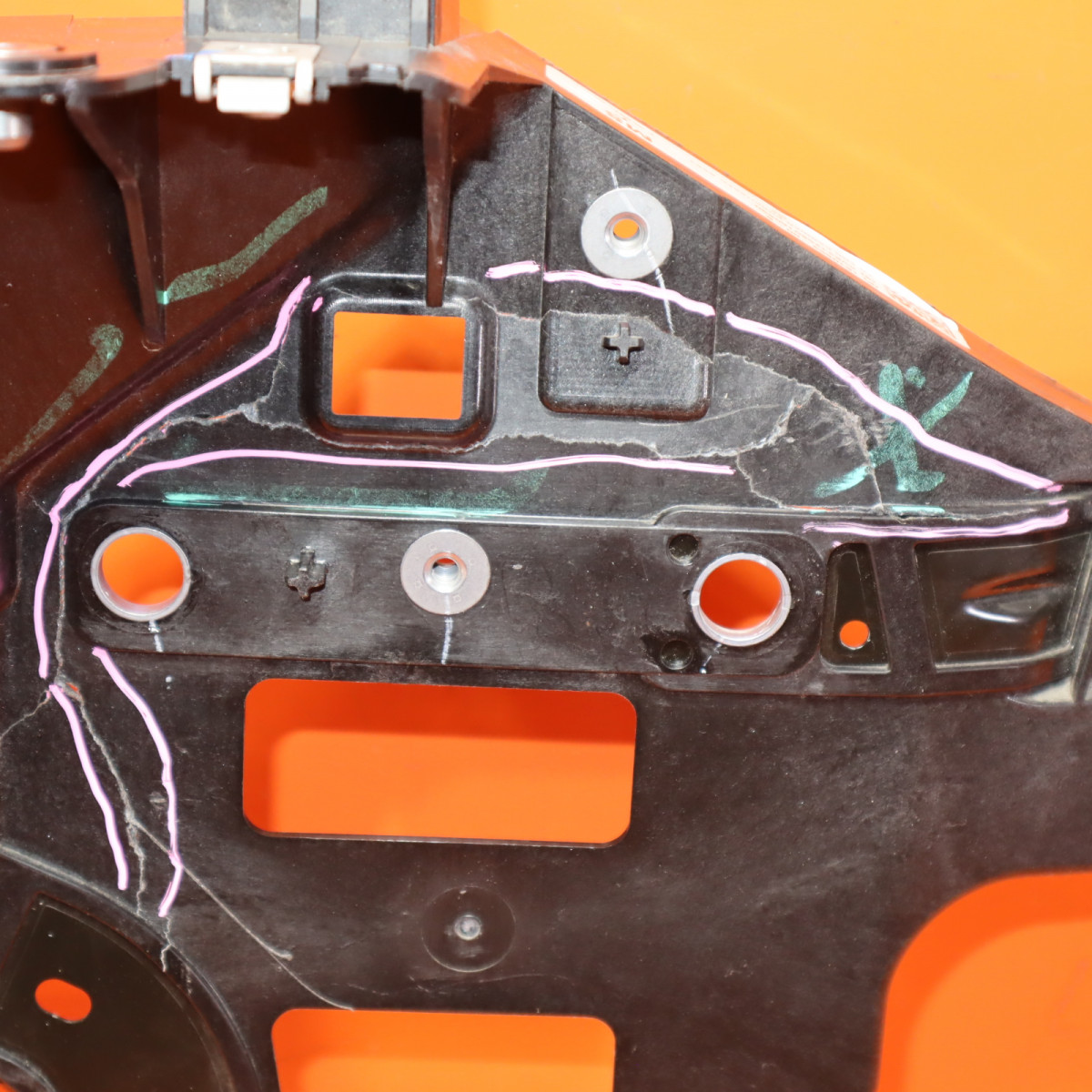 TESLA MODEL S PLAID RADIATOR SUPPORT 2021 2022 2023 1608181-00-B OEM