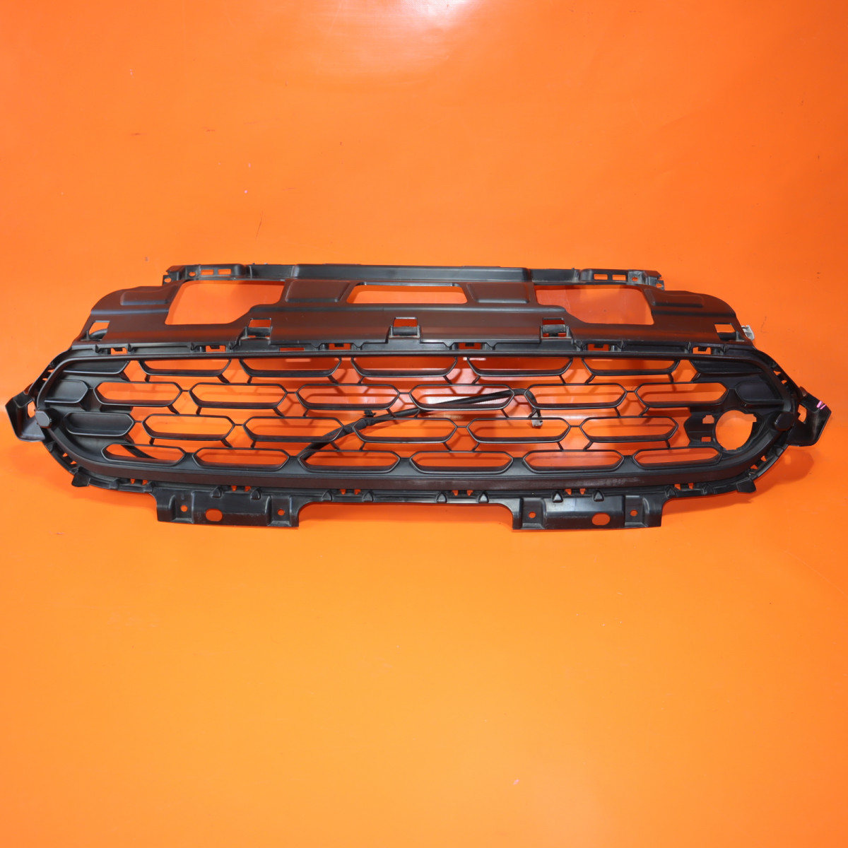 FIAT SPIDER 124 RADIATOR GRILLE 2017 2018 2019 2020 OEM