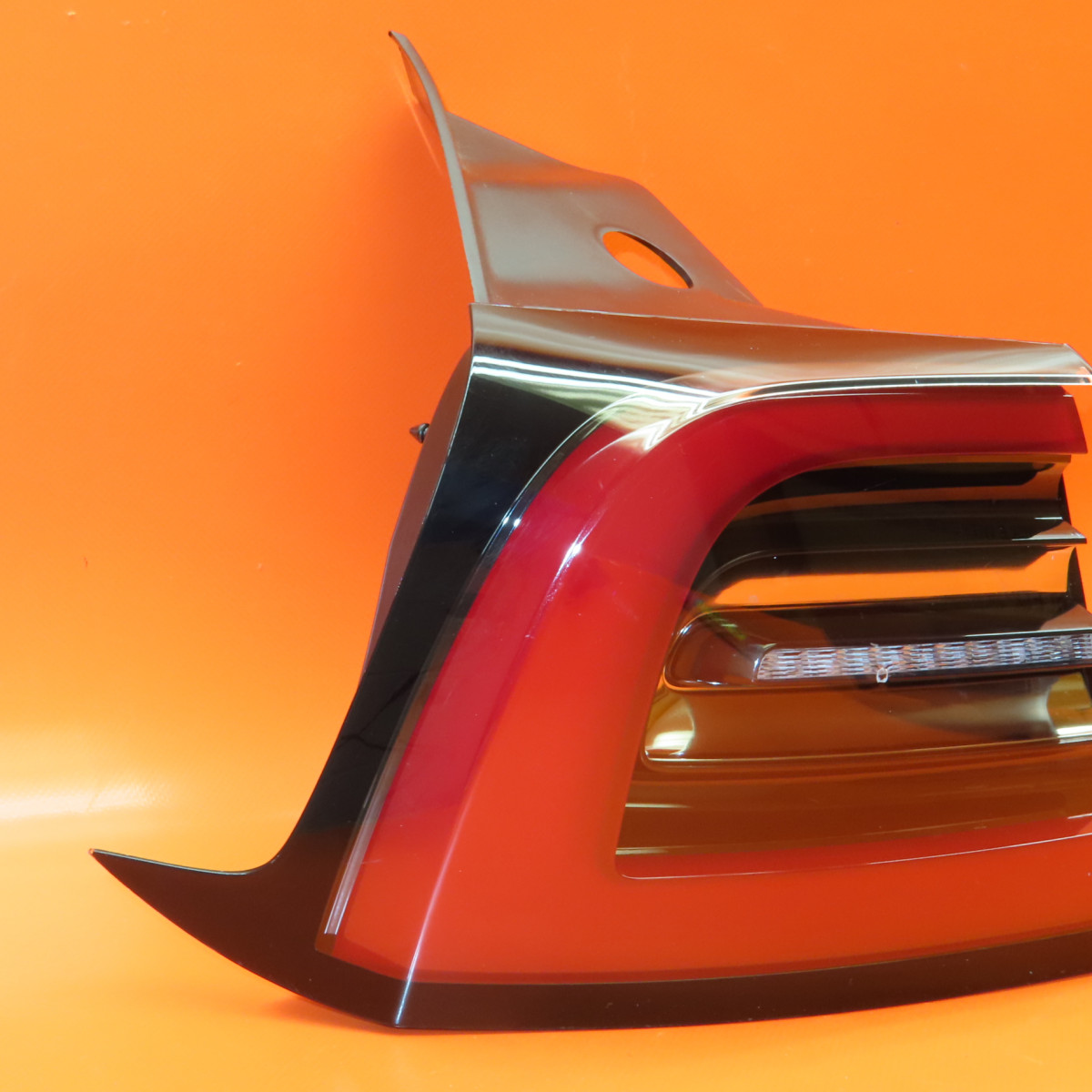 TESLA MODEL 3 TAIL LIGHT LEFT DRIVER 2017 2018 2019 2020 2021 1077397 ...