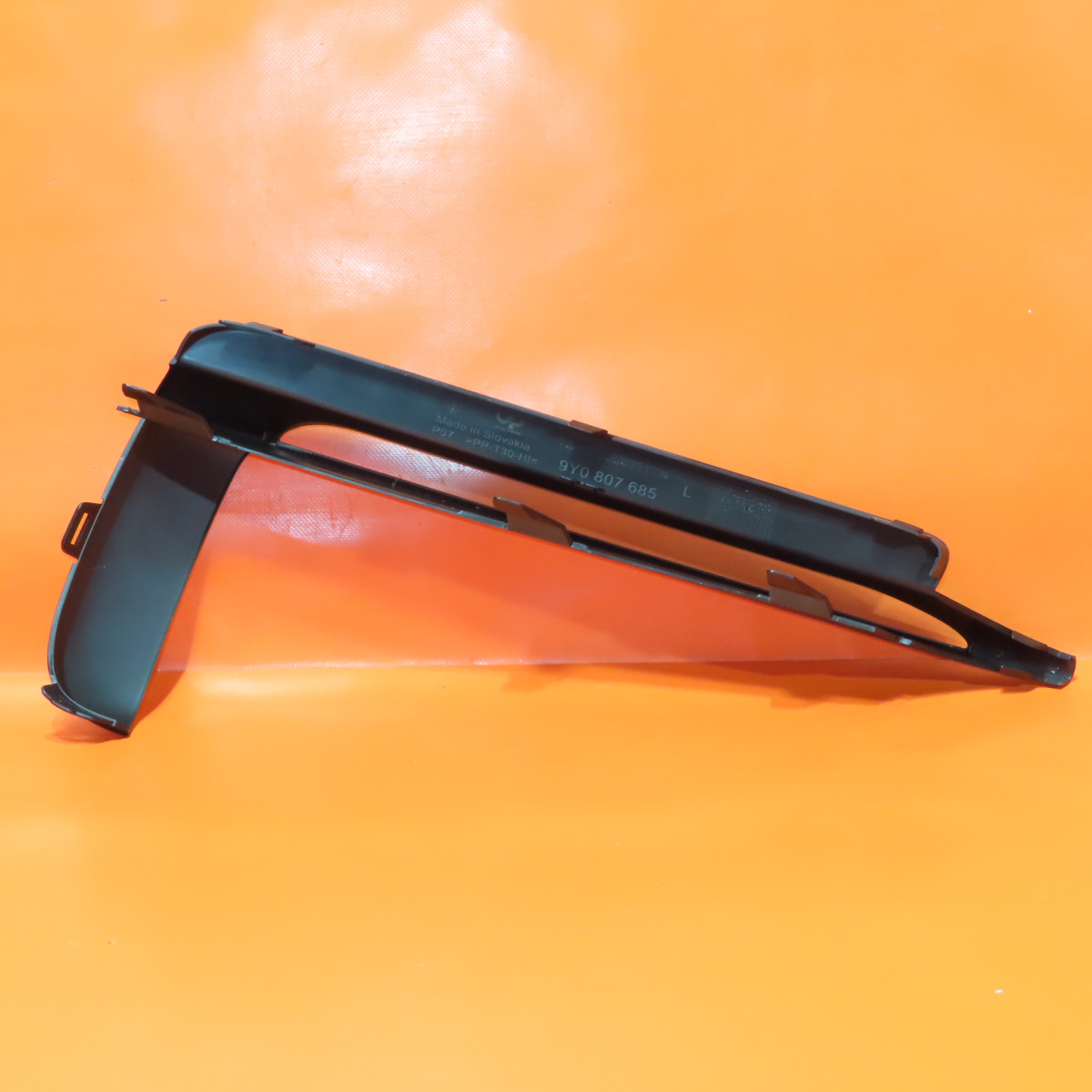 PORSCHE CAYENNE GRILLE LOWER LEFT 2019 2020 2021 2022 9Y0807685 OEM