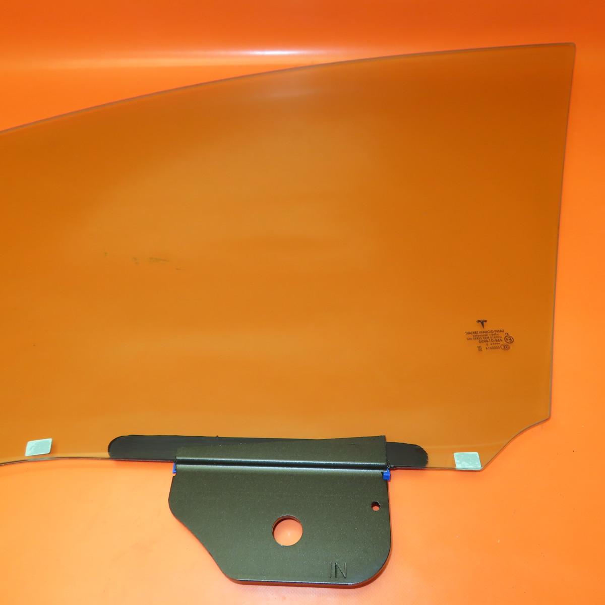 TESLA MODEL Y DOOR GLASS RIGHT FRONT PASSENGER 2020 2021 2022 2023 ...