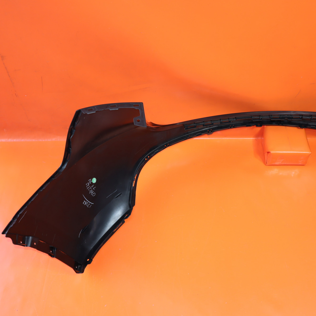TESLA MODEL Y REAR BUMPER 2023 2024 1494005-00-B NON SENSOR TYPE OEM