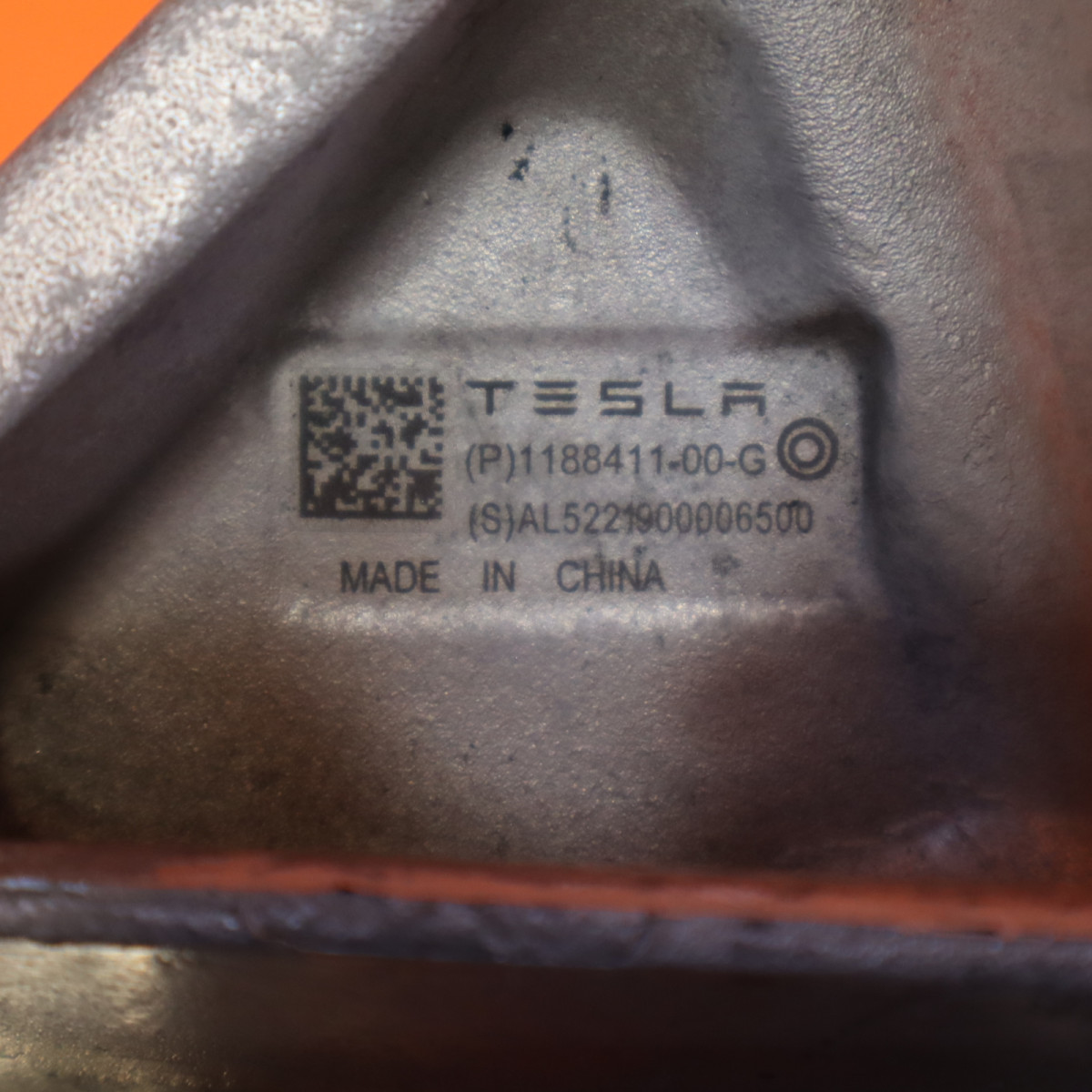 TESLA MODEL Y KNUCKLE LEFT REAR 2020 2021 2022 2023 2024 1188411-00-F OEM