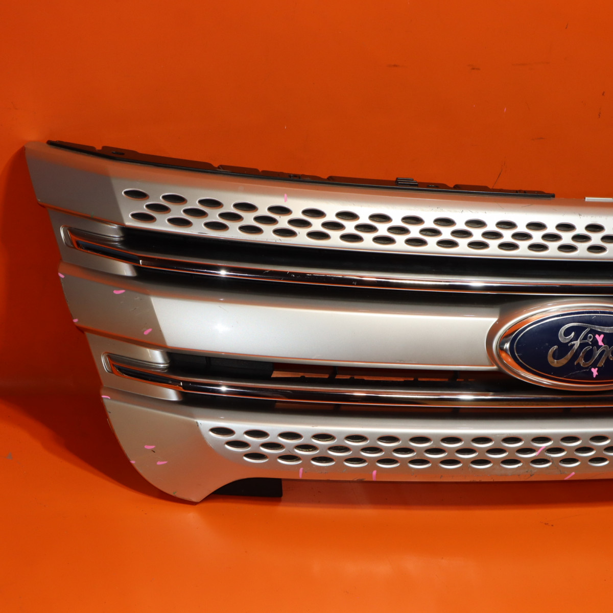 FORD EXPLORER GRILLE 2011 2012 2013 2014 2015 BB53-8200-AW OEM